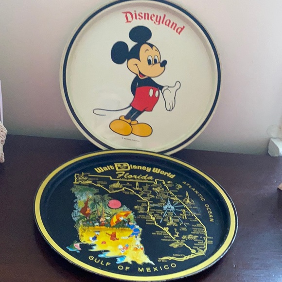 Disney | Dining | Two Vintage 97s Disney World Souvenir Metal Trays ...